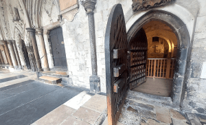 10 Must-See Attractions When Visiting Westminster Abbey
