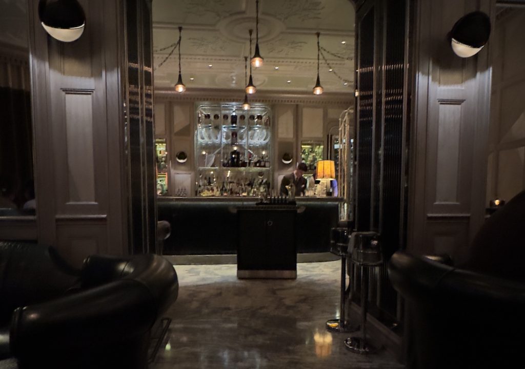 Best Bars in London – Curated by Locals